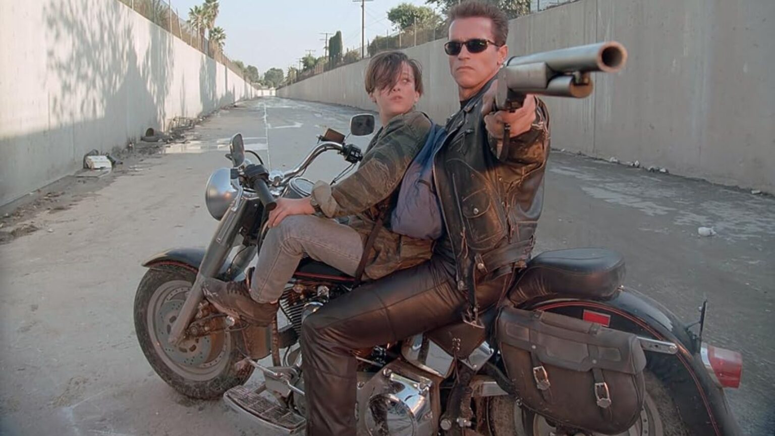 21 Iconic Film Bikes That Stole the Spotlight – flicksphere.com