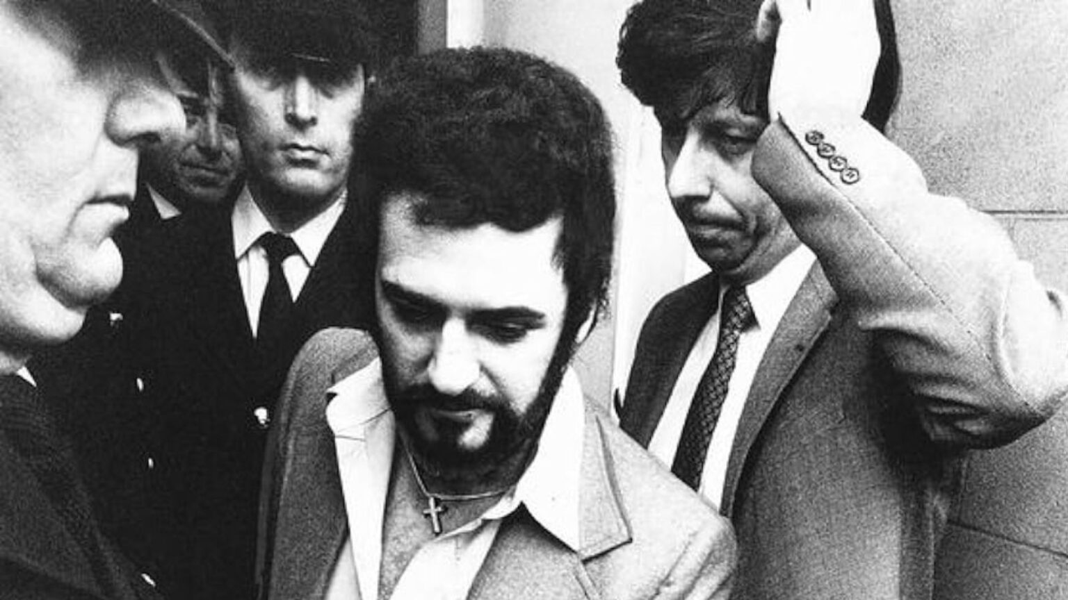 18 Engrossing and Unusual Documentaries on Netflix That Will Captivate ...