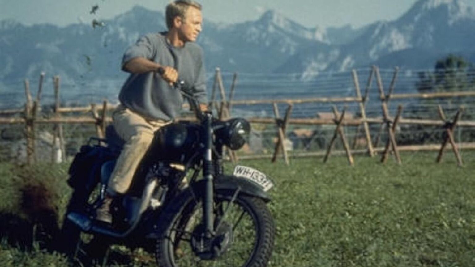 21 Iconic Film Bikes That Stole the Spotlight – flicksphere.com